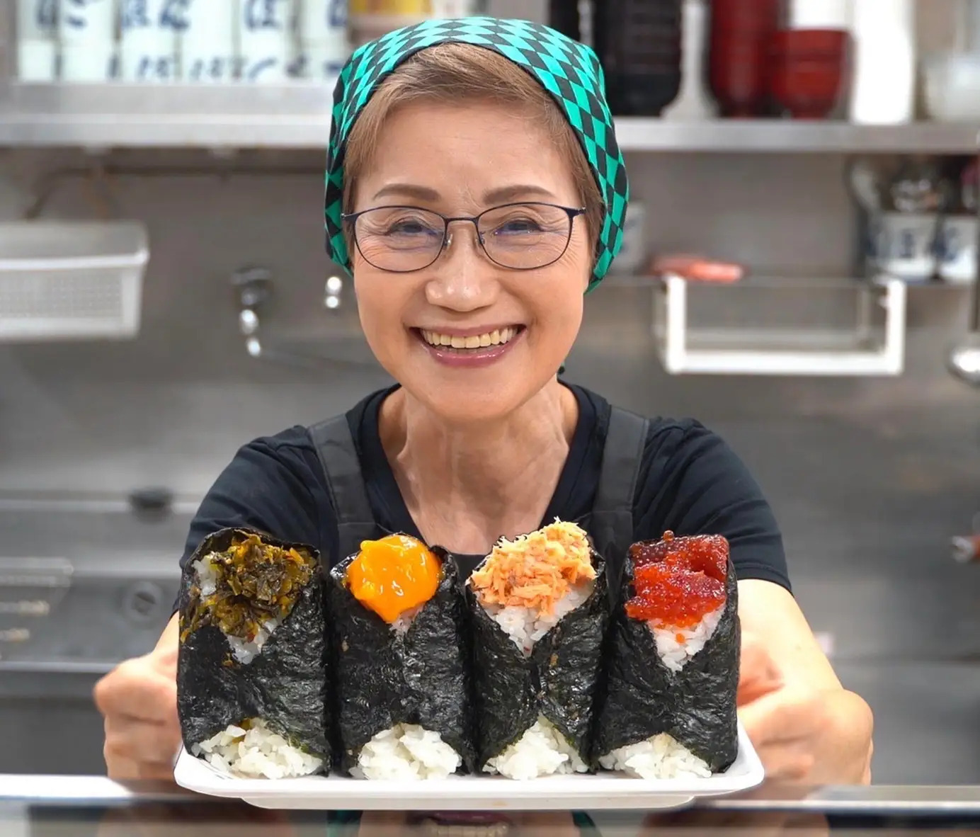 【行列が出来る『おにぎりぼんご』】初の公式”おにぎりの具”『おうちでぼんご』を販売開始 ”情熱大陸”にも出演 3時間待ちの行列が出来る人気店の ...